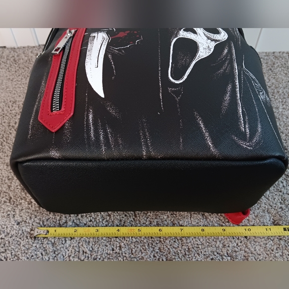 Loungefly | Bags | New Bioworld Ghostface Mini Backpack Scream ...